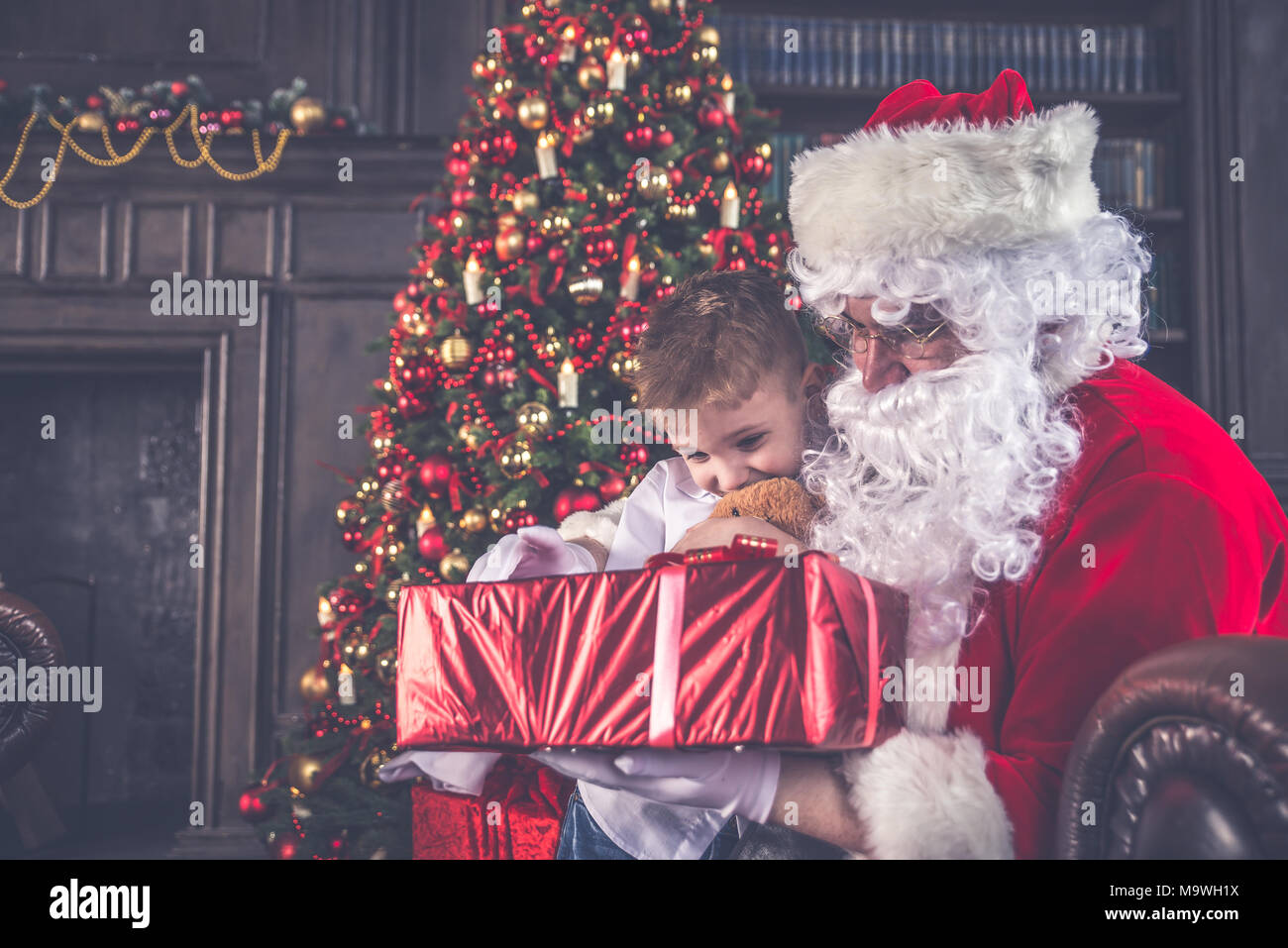 Vintage childhood portraits hi-res stock photography and images - Alamy
