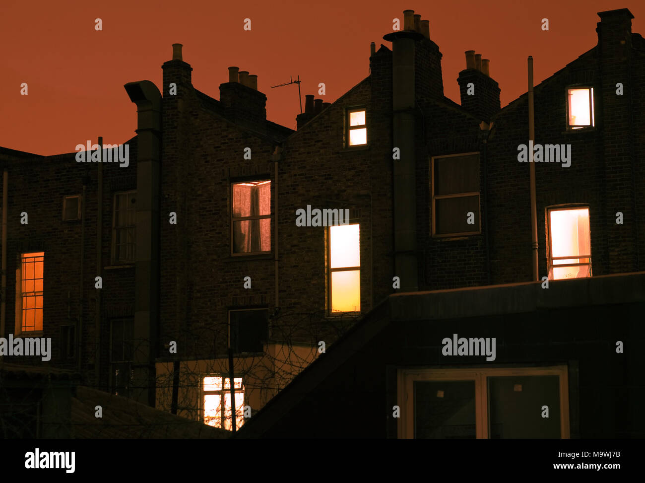 Silhouette of london roofs hi-res stock photography and images - Alamy