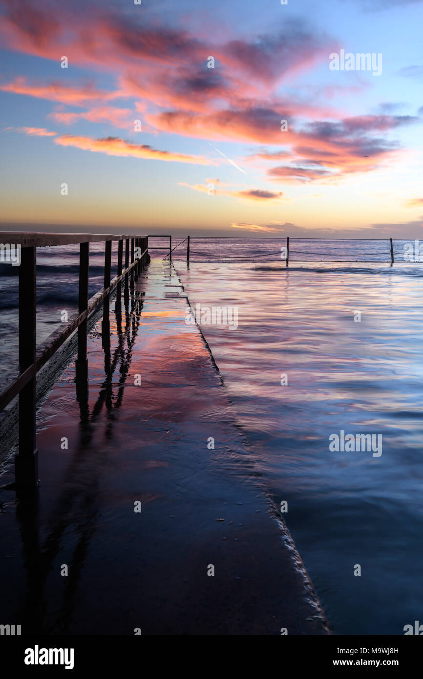 Cronulla beach sunset hi-res stock photography and images - Alamy