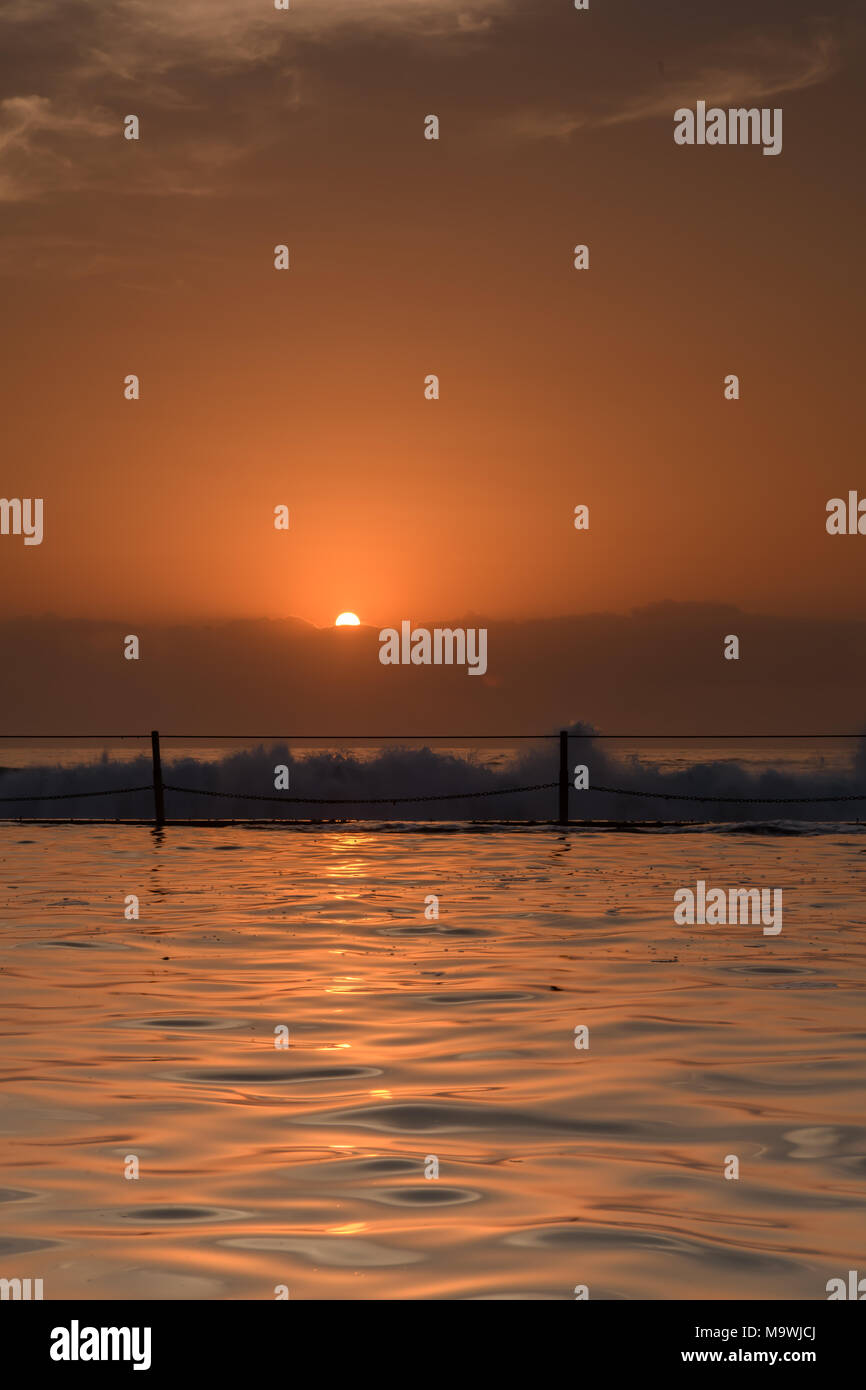 Cronulla beach sunset hi-res stock photography and images - Alamy