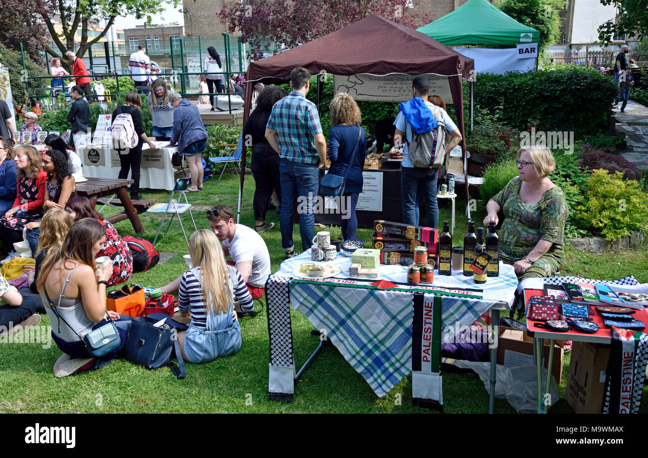 Vegan Fair, stalls, food and people, Calthorpe Project, Grey's Inn Road ...