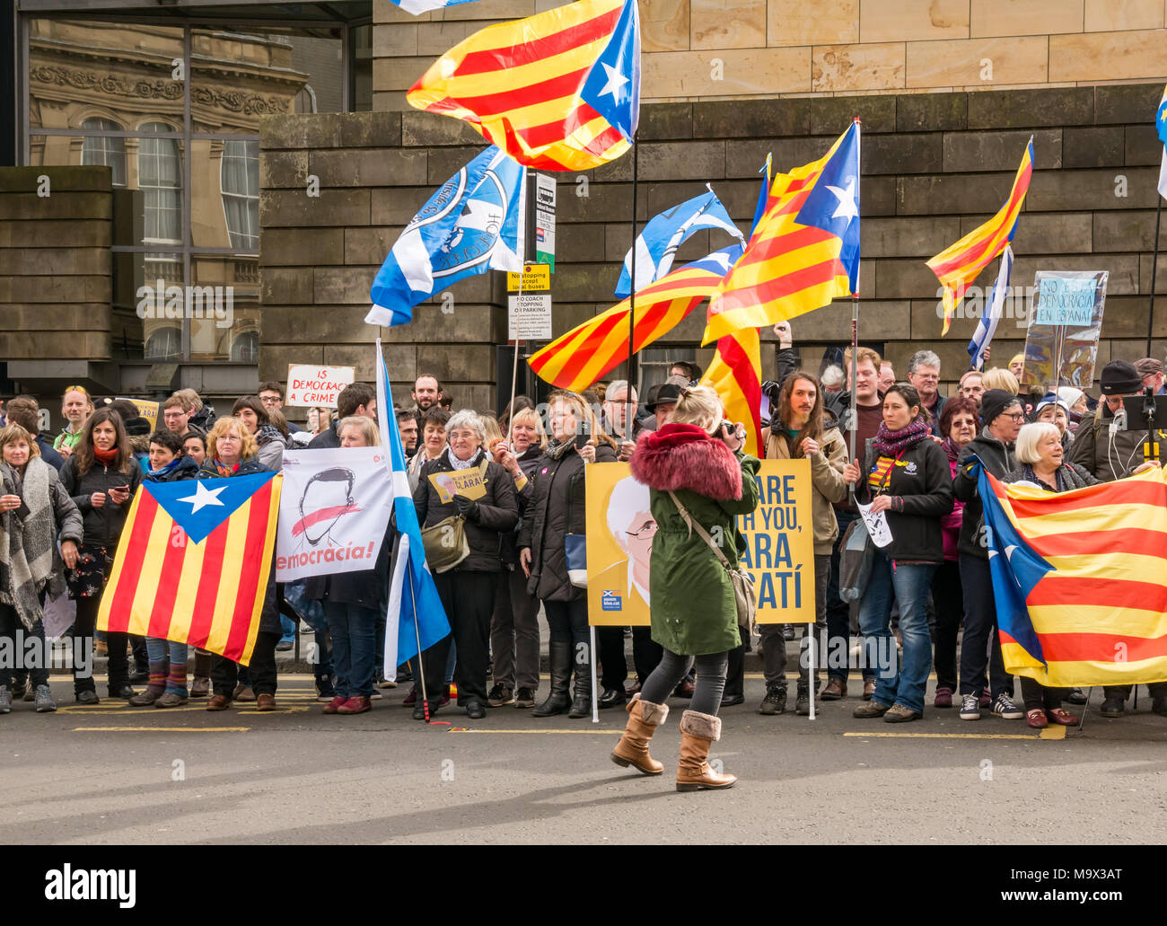 Photo of a catalan flag hi-res stock photography and images - Alamy
