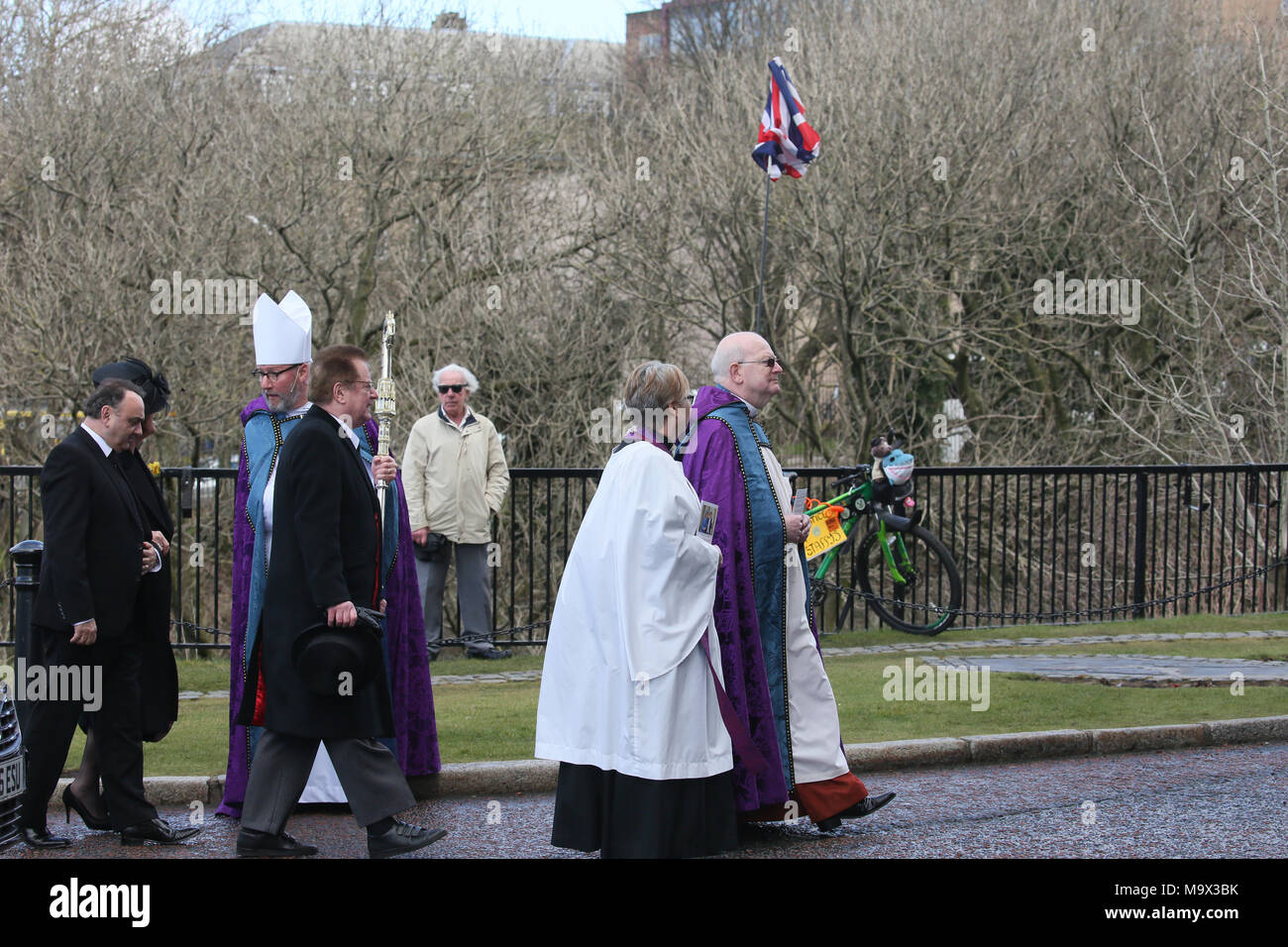 Ken dodd funeral hi-res stock photography and images - Alamy