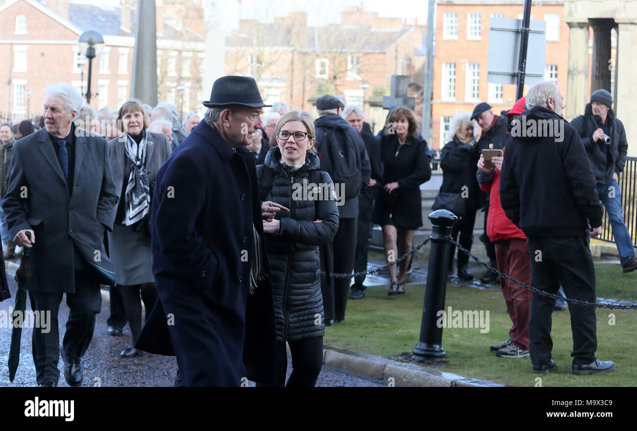 Ken dodd funeral hi-res stock photography and images - Alamy