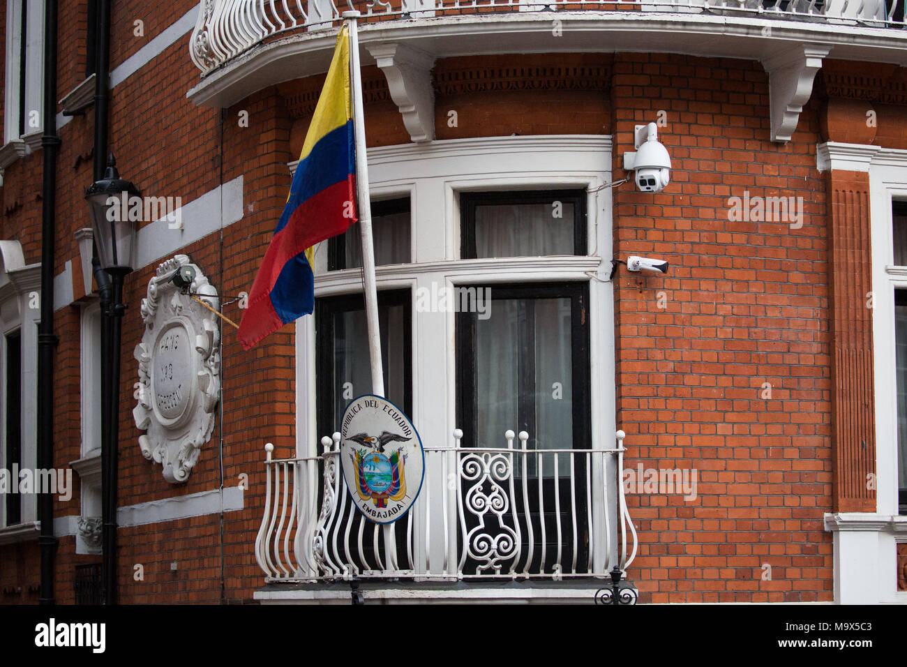 Ecuadorean embassy balcony hi-res stock photography and images - Alamy