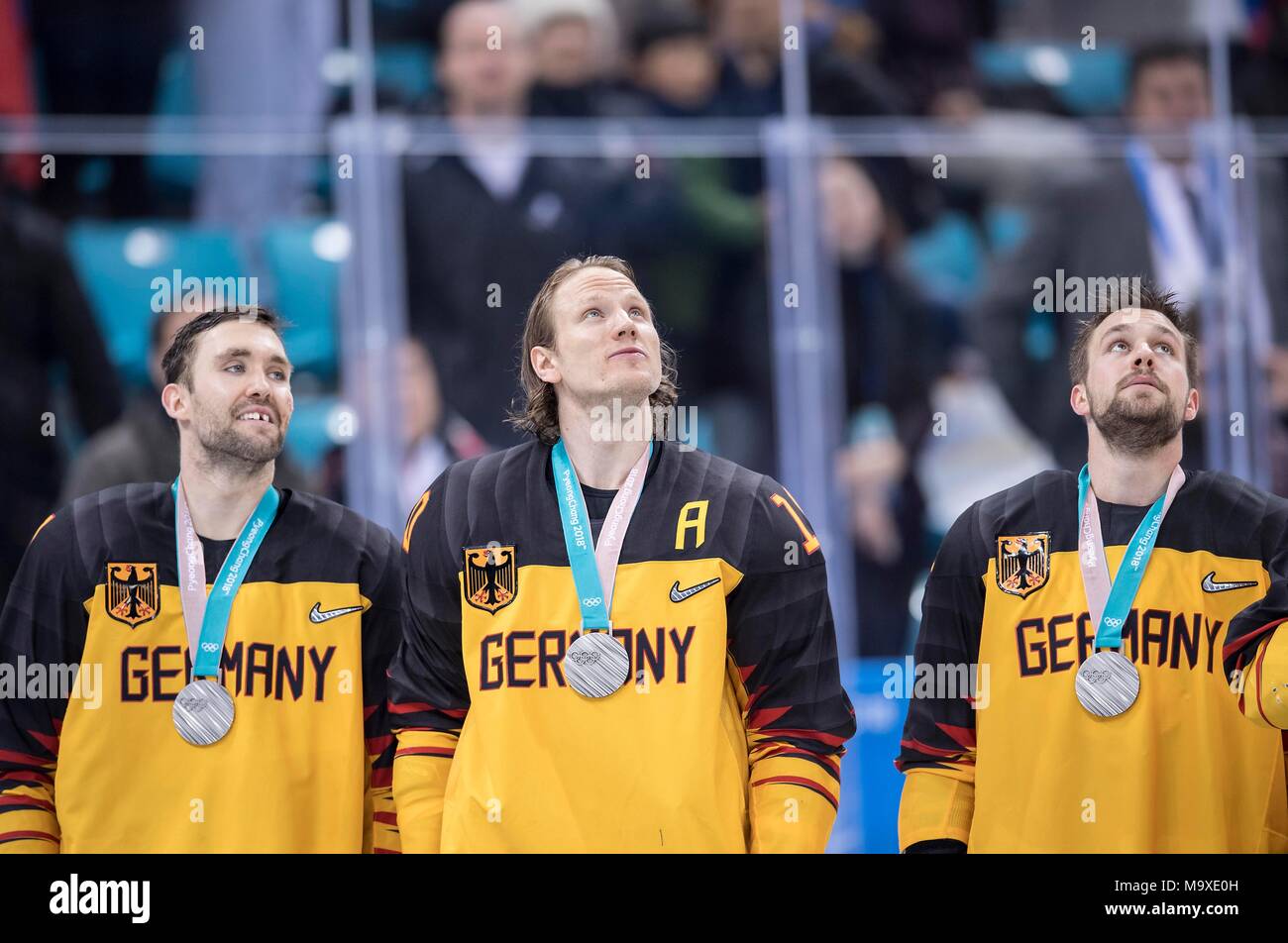 left to right Daryl BOYLE (GER), Christian EHRHOFF (GER), Brooks MACEK ...