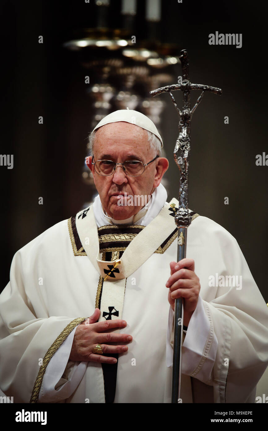Priests in st peters basilica hi-res stock photography and images - Alamy