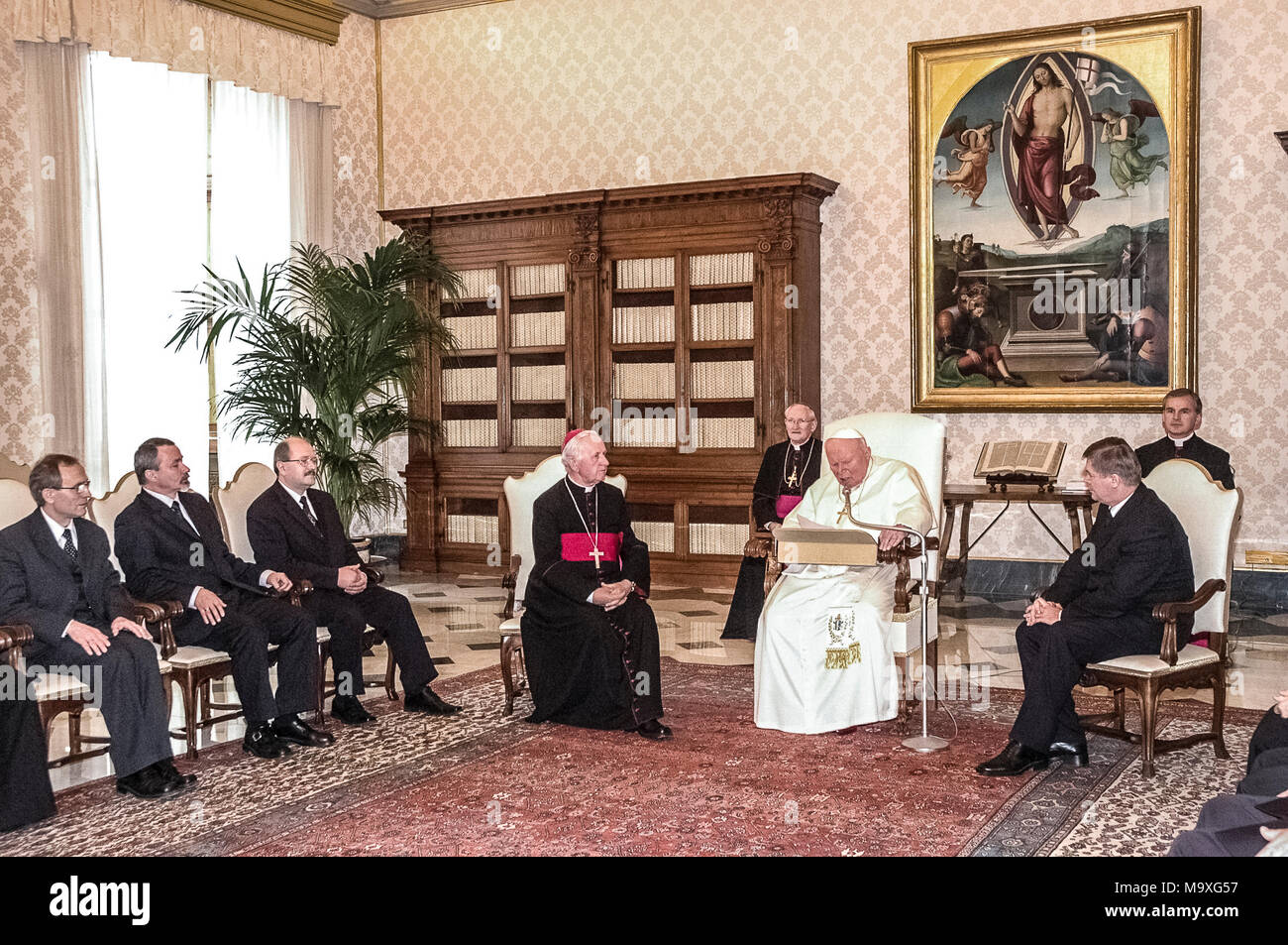 Receives papal antechamber hi-res stock photography and images - Alamy