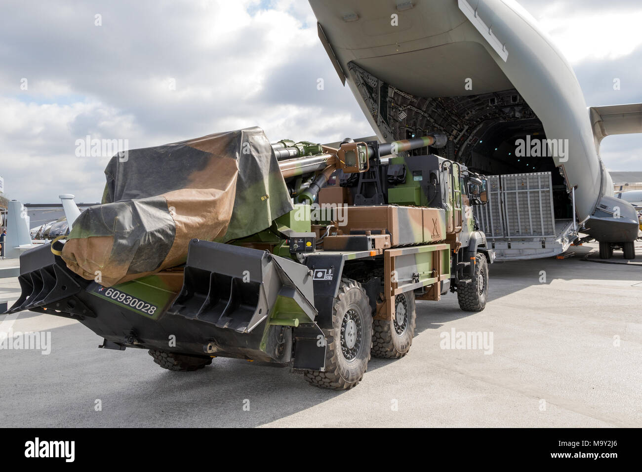 PARIS, FRANCE - JUN 23, 2017: Artillery truck in front of the loading ...