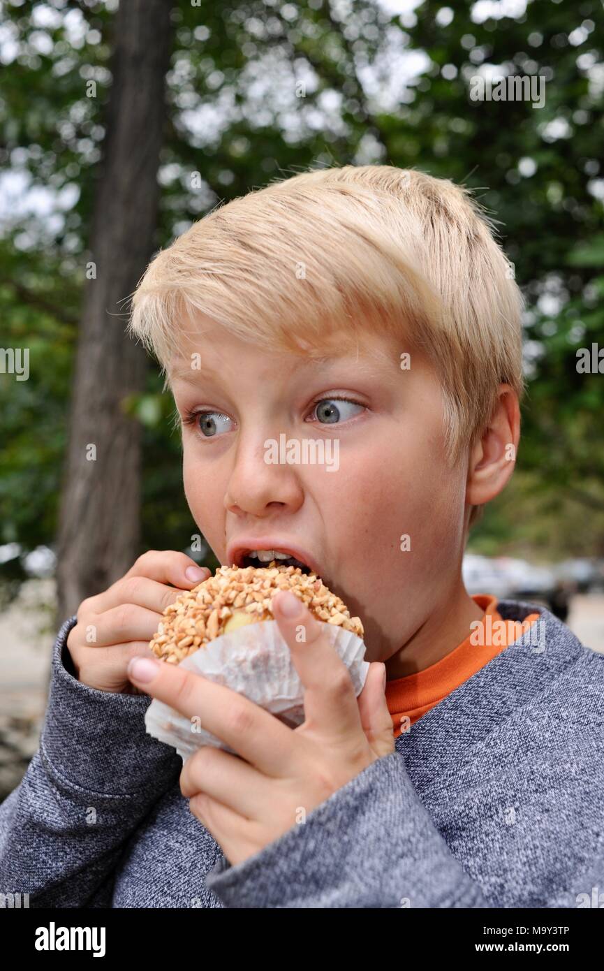 Big bite hi-res stock photography and images - Alamy