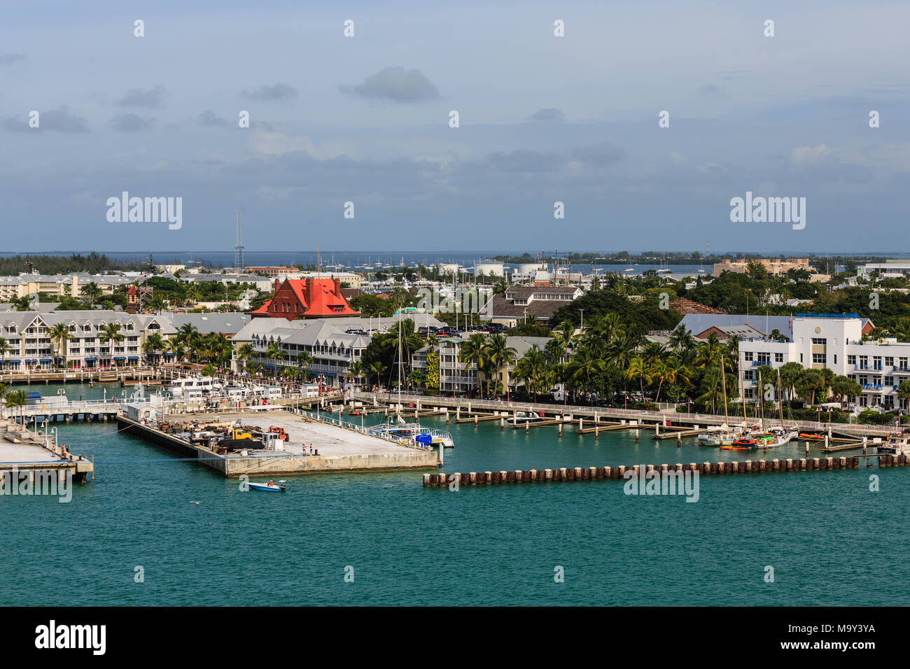 Tourists mallory square hi-res stock photography and images - Alamy