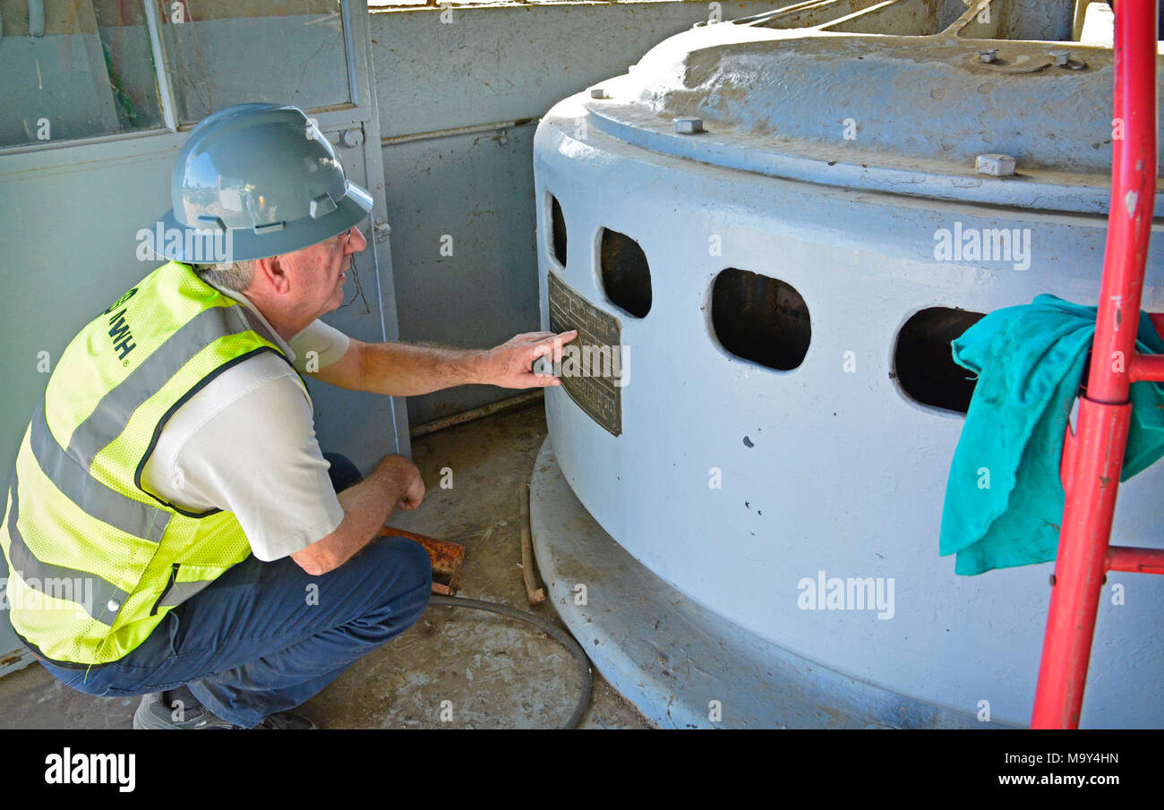 Induction motor old and new hi-res stock photography and images - Alamy