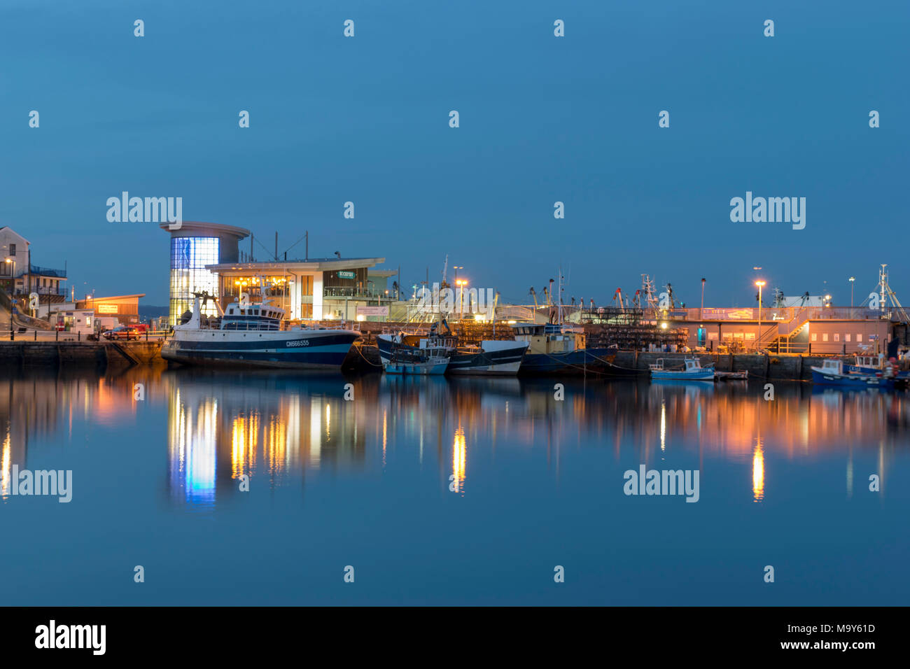 Brixham harbour at night hi-res stock photography and images - Alamy