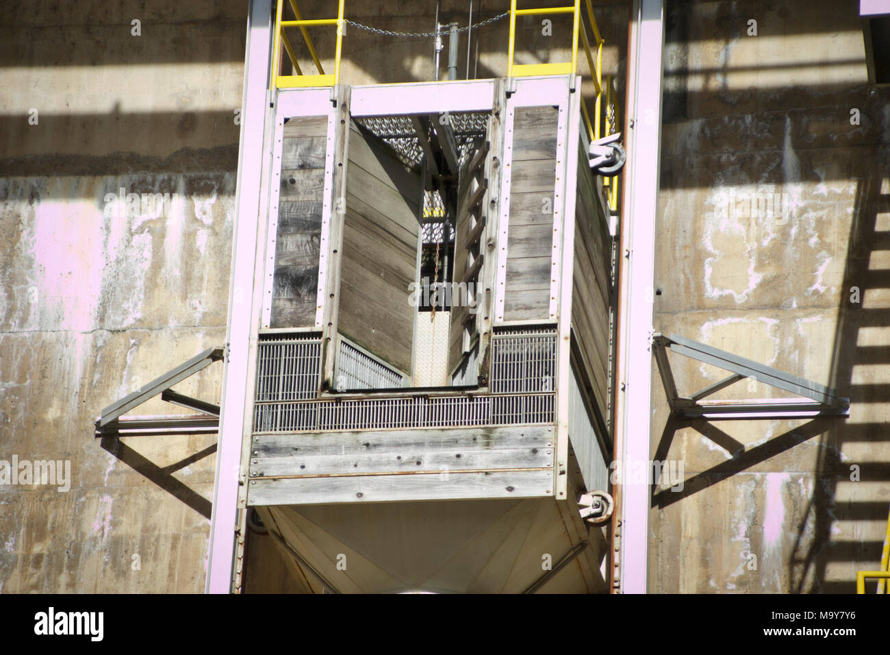 Chinook salmon elevator 2016-01-26. The elevator at Keswick Dam takes ...