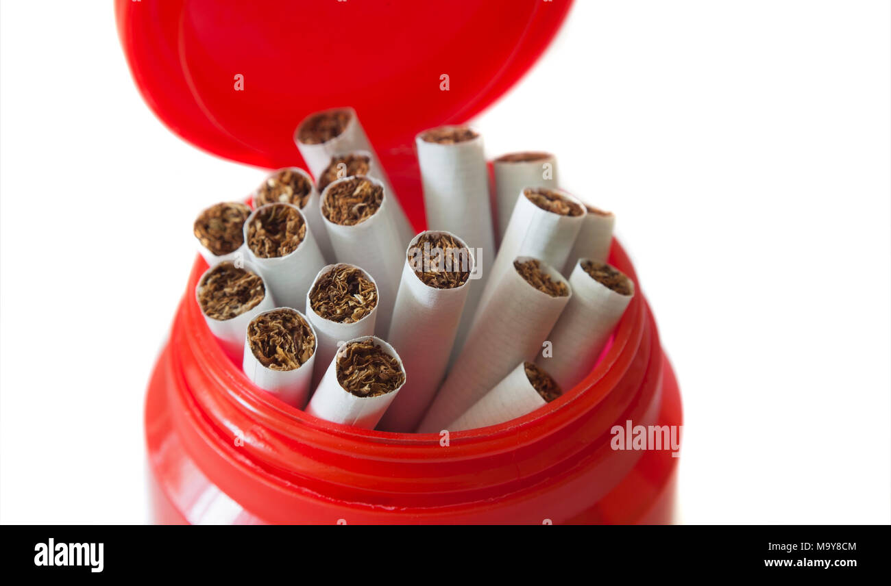 Red cigarettes packet hi-res stock photography and images - Alamy