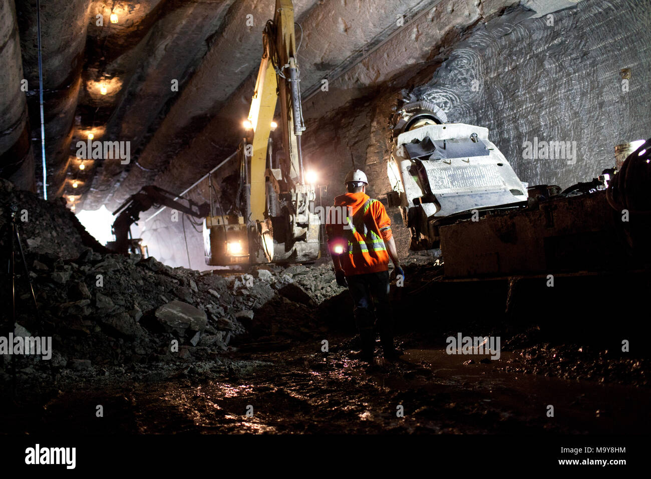 Toronto underground walkway hi-res stock photography and images - Alamy