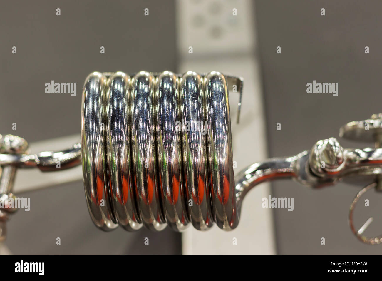High tensile strength wire hi-res stock photography and images - Alamy