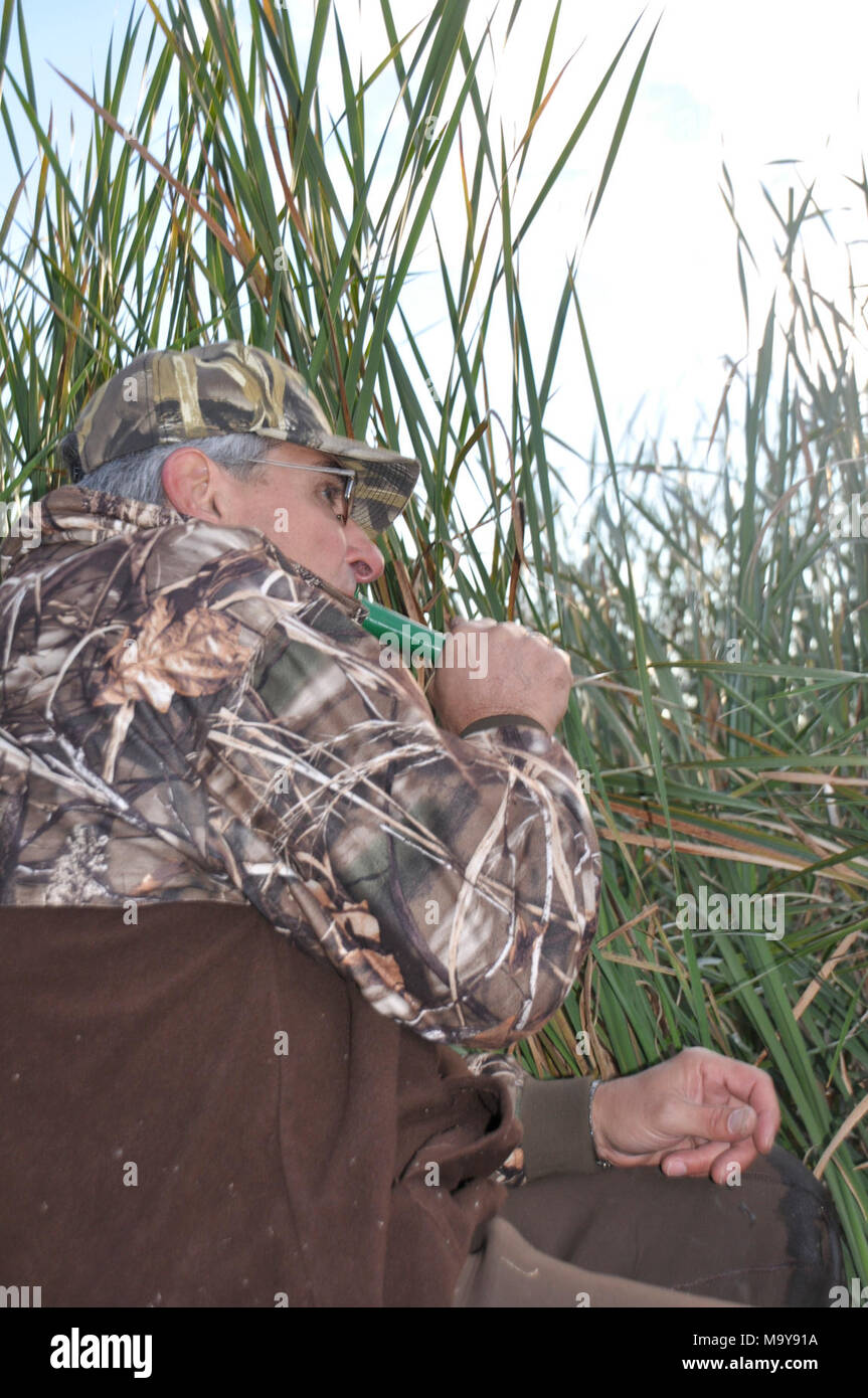 Kids duck hunting hi-res stock photography and images - Alamy