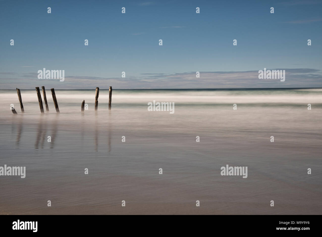 Jetty poles hi-res stock photography and images - Alamy
