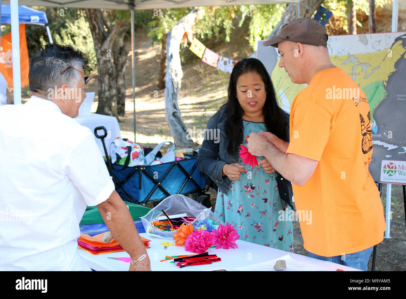 Monarch butterfly festival hi-res stock photography and images - Alamy