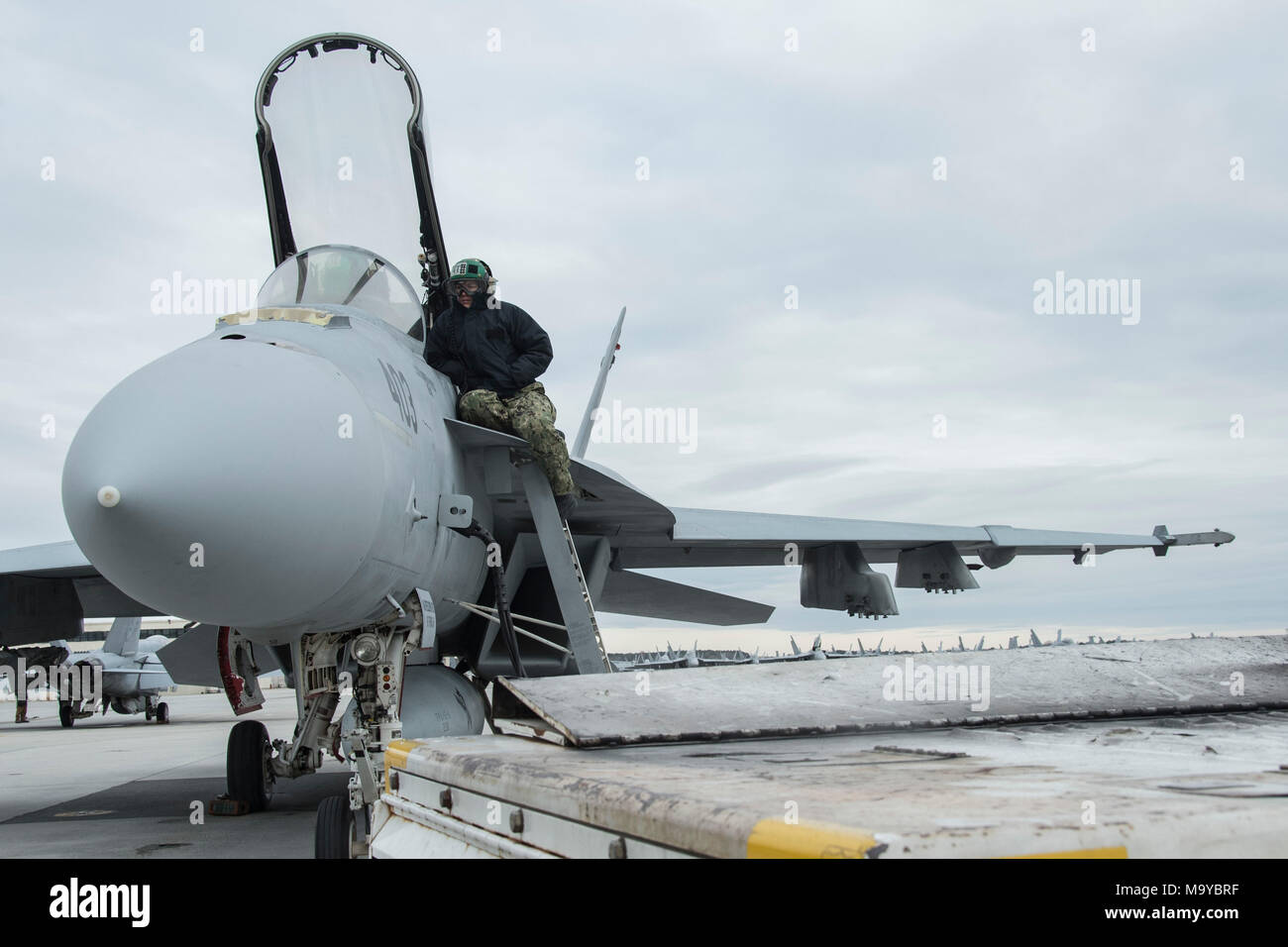 Strike fighter squadron vfa 105 hi-res stock photography and images - Alamy