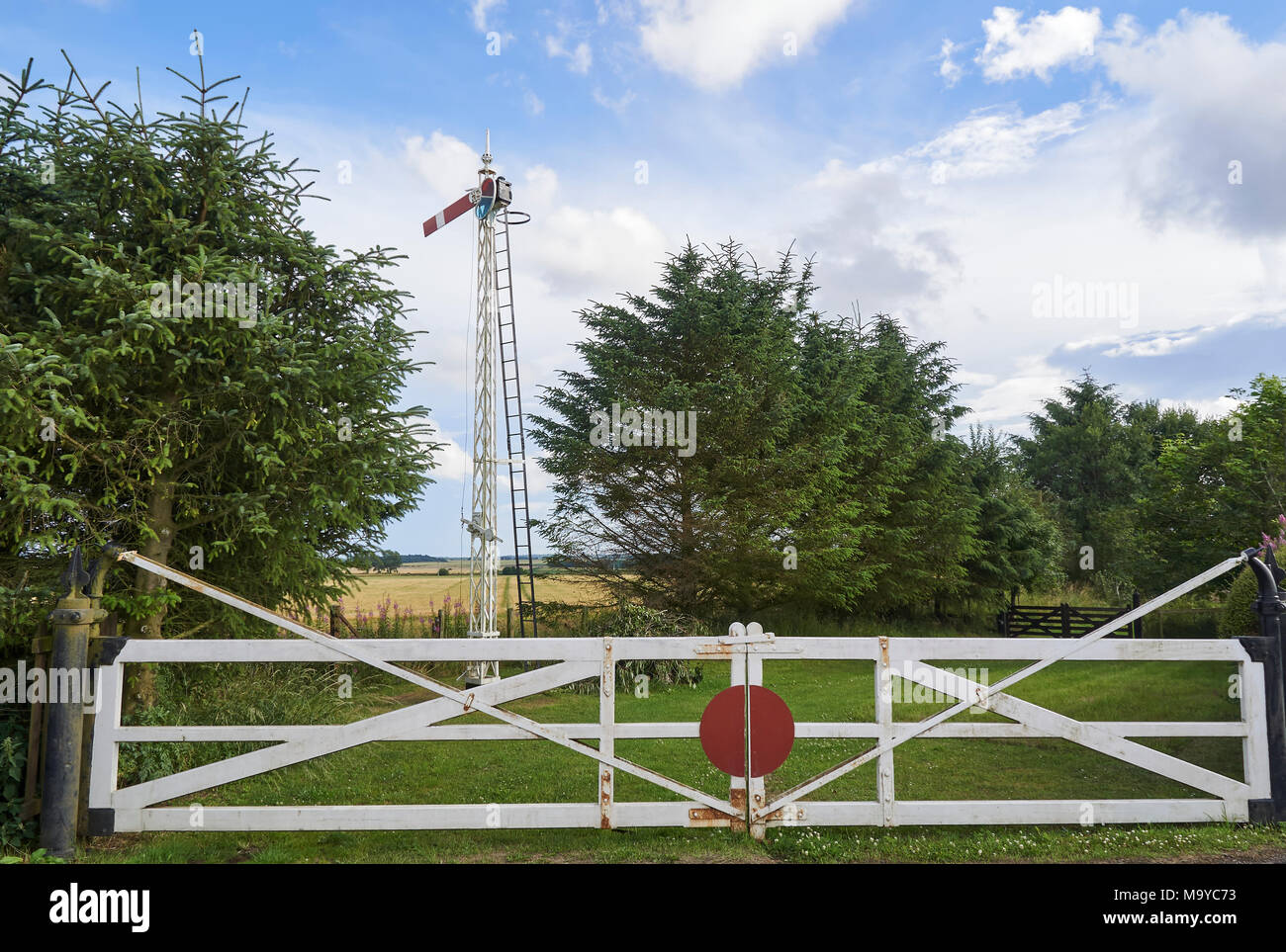 Railway Crossing Gates High Resolution Stock Photography and Images - Alamy