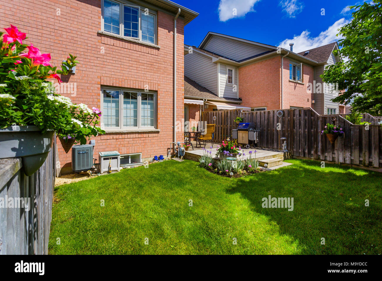 Luxury house in the suburbs of Toronto, Canada Stock Photo - Alamy
