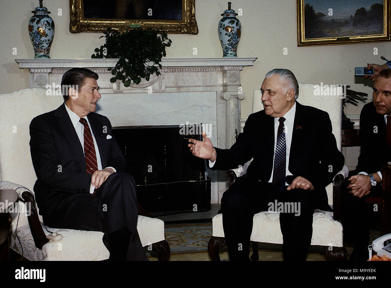 Washington DC., USA, March 7, 1985 President Ronald Reagan meets with ...