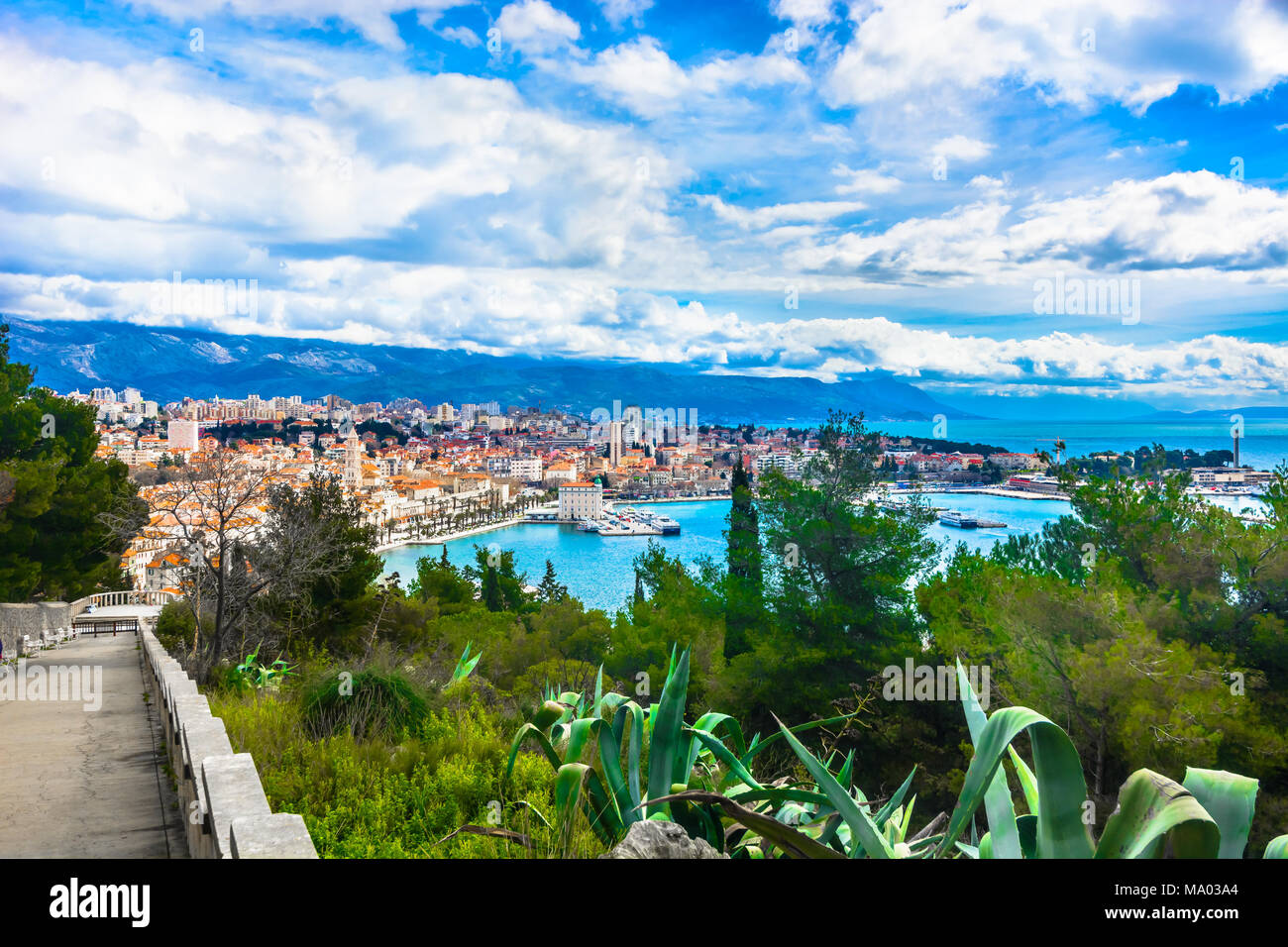 Vidilica split hi-res stock photography and images - Alamy