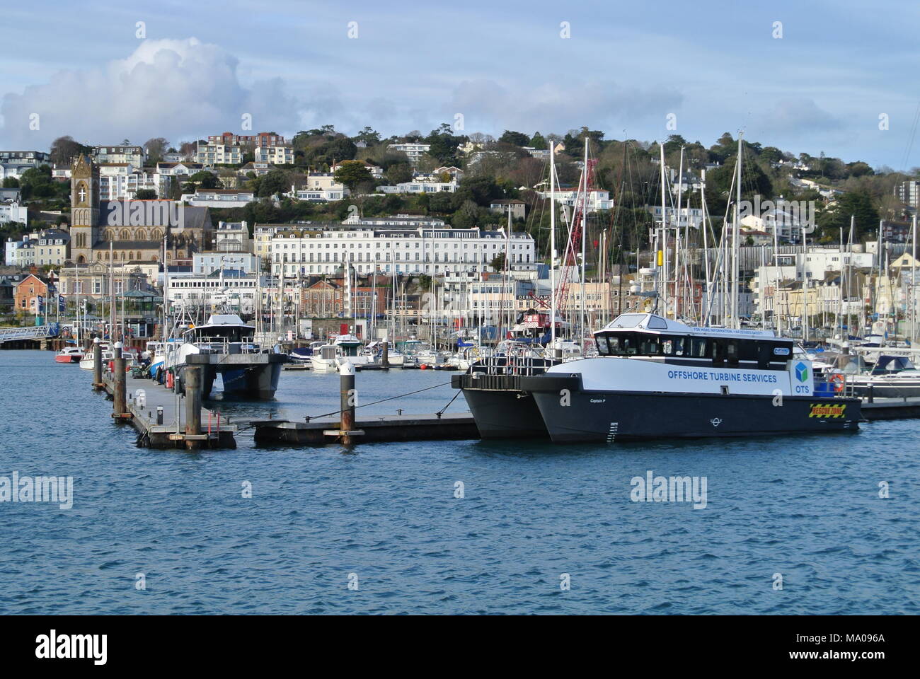 Offshore workboats hi-res stock photography and images - Alamy