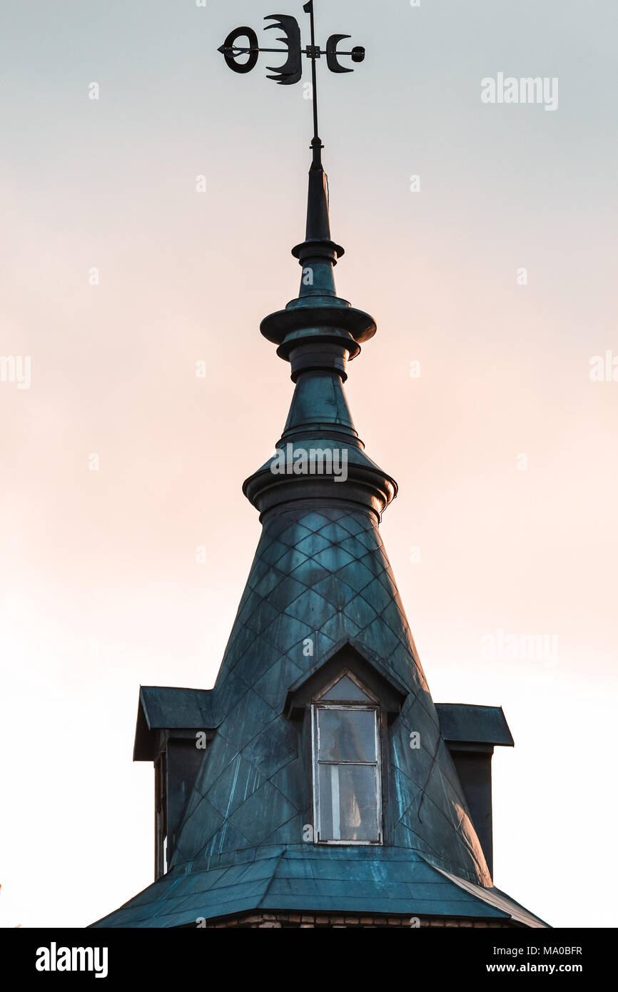 Medieval old tower hi-res stock photography and images - Alamy