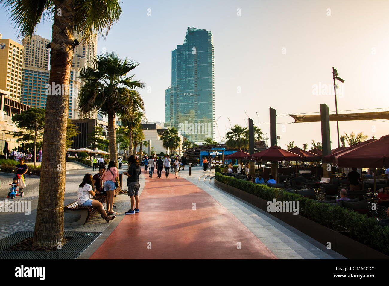 Jbr walk hi-res stock photography and images - Alamy