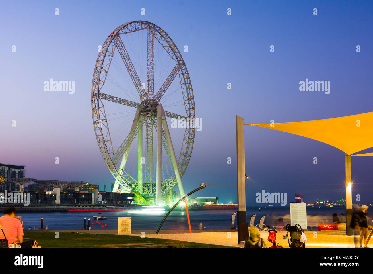 Jbr dubai night hi-res stock photography and images - Alamy