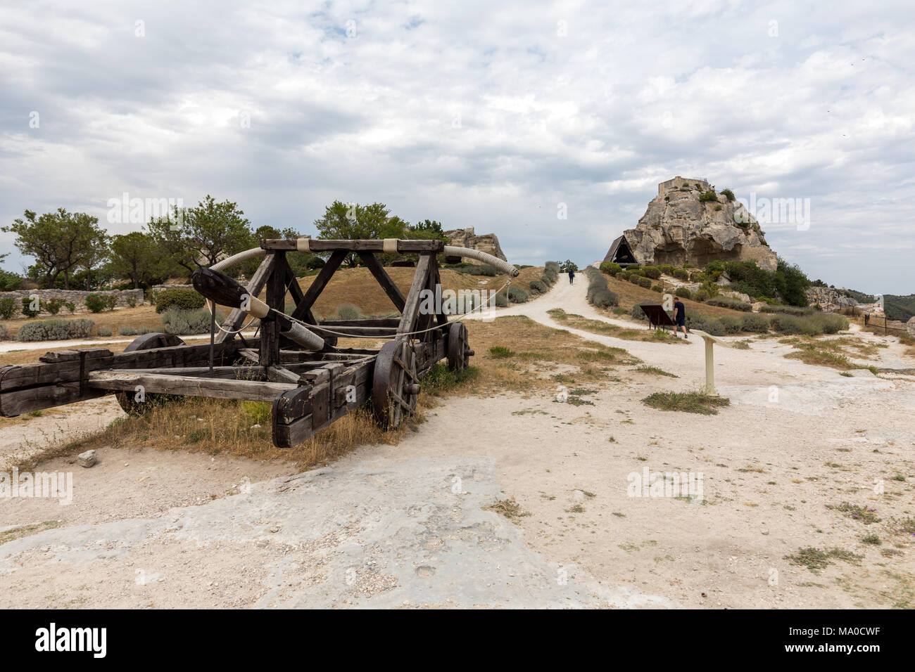 Replica catapult hi-res stock photography and images - Alamy