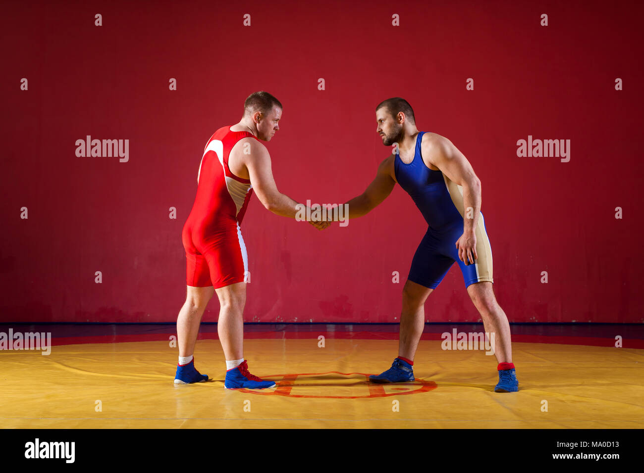 Two friends boxers shaking hands hi-res stock photography and images ...