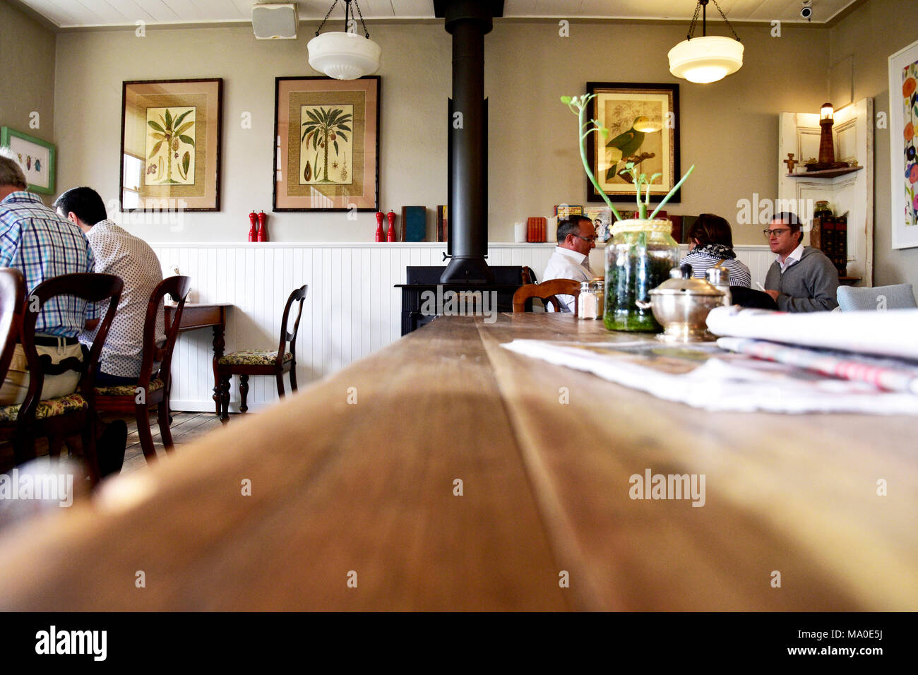Cafe culture hi-res stock photography and images - Alamy