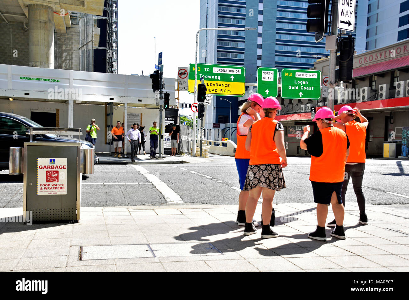 High visual helmets hi-res stock photography and images - Alamy