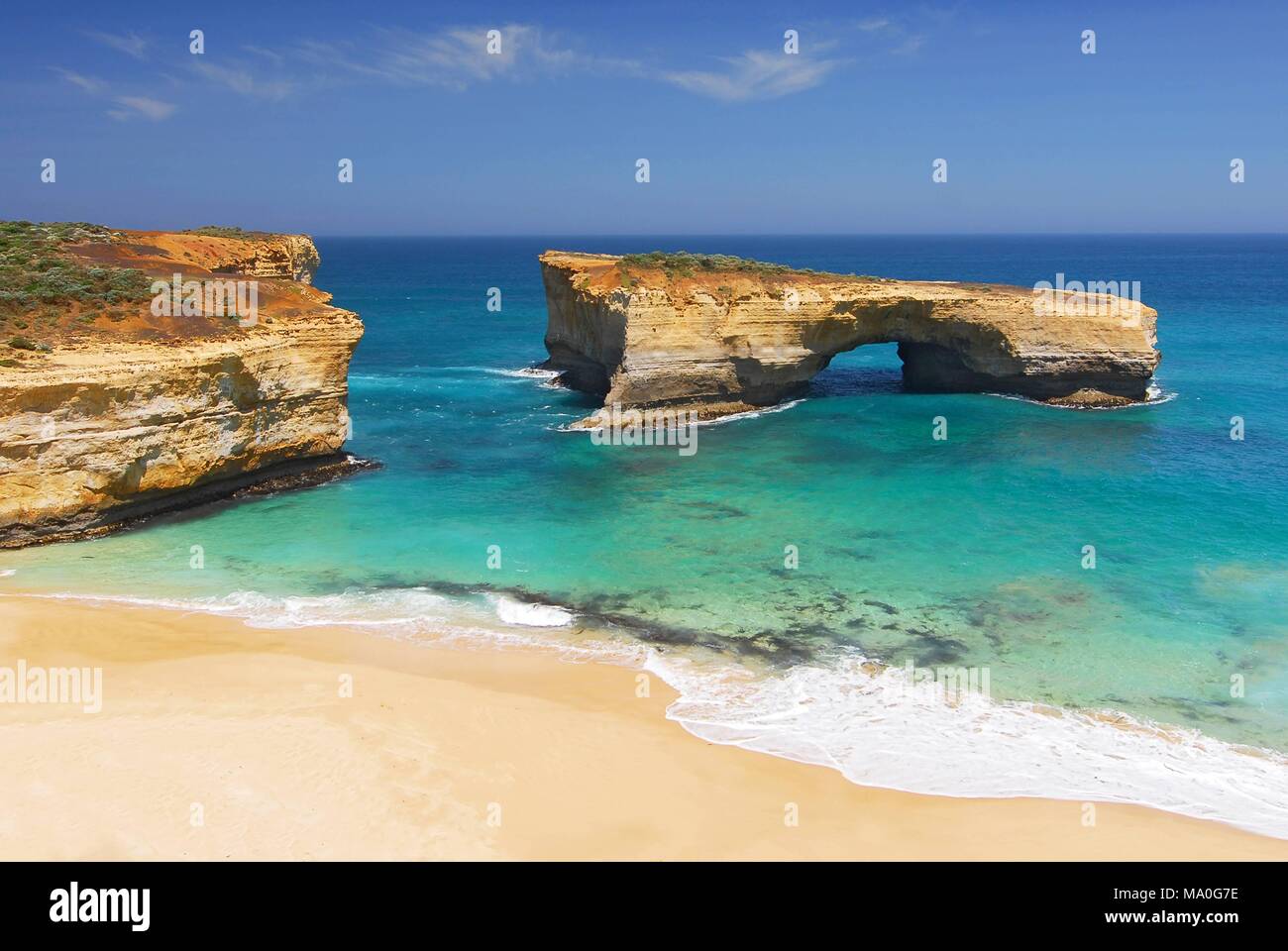 London Arch, natural arch formation in Port Campbell National Park ...
