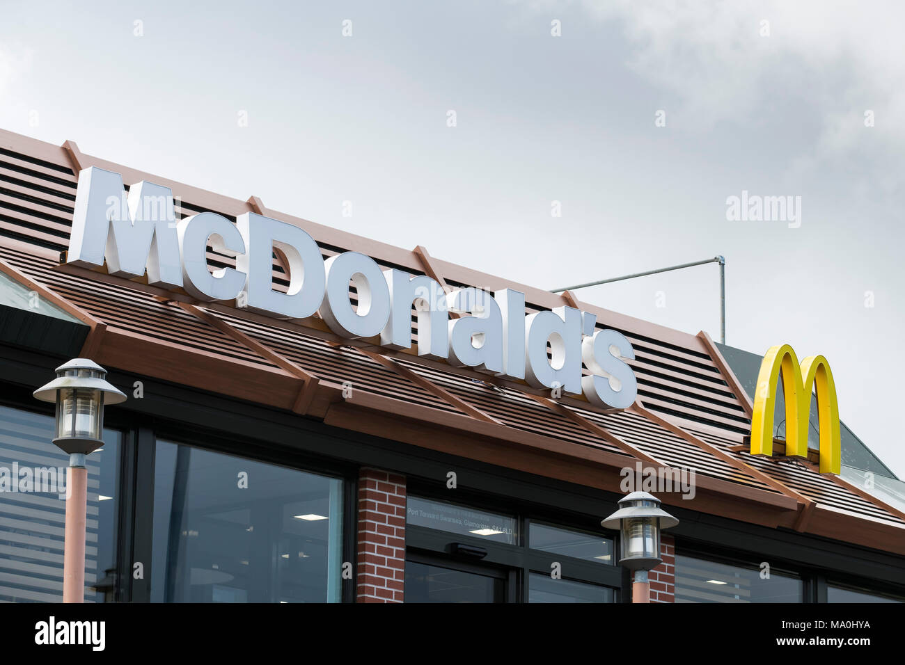Mcdonalds restaurant shop sign logo Stock Photo - Alamy