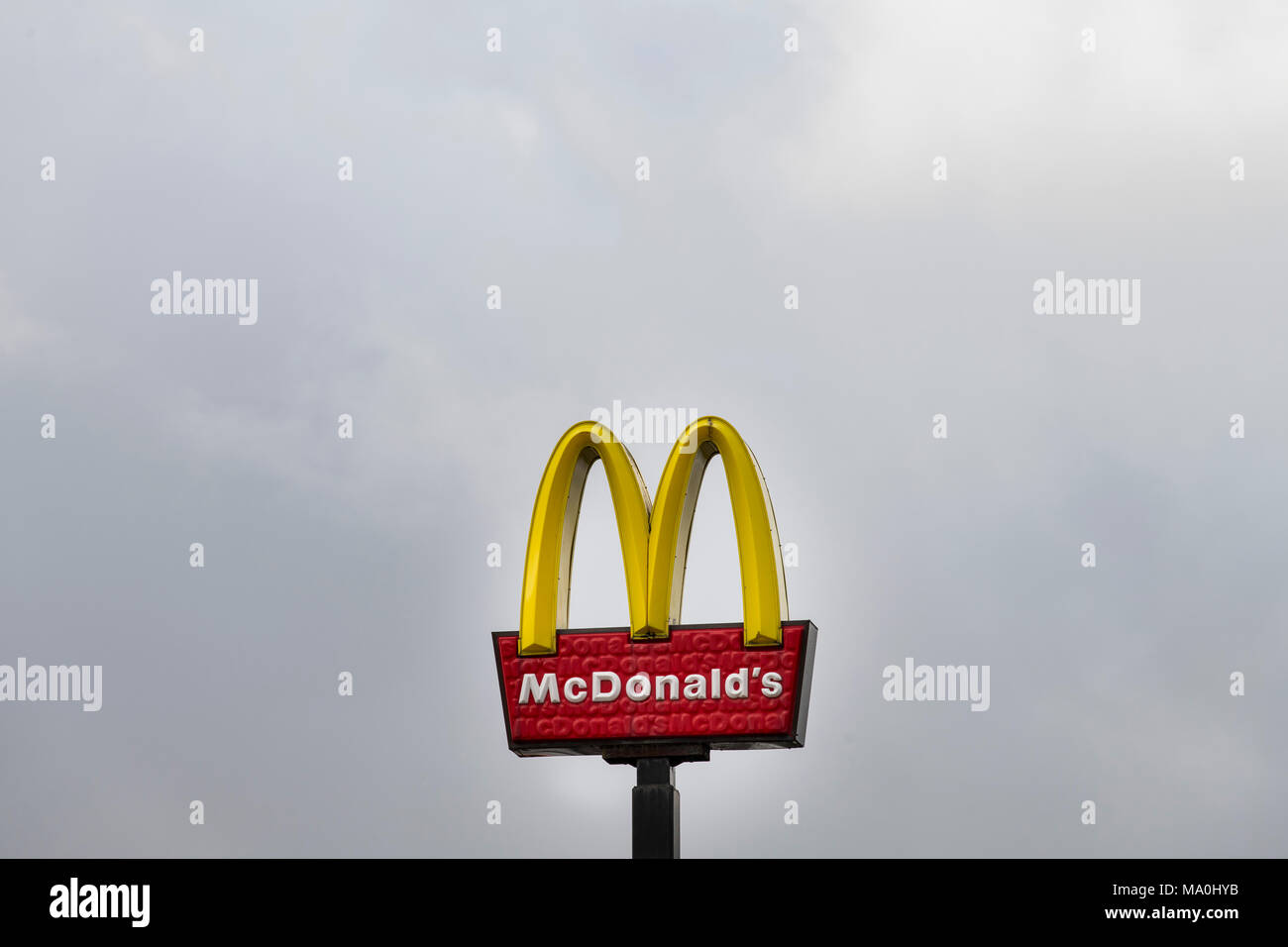 Mcdonalds restaurant shop sign logo Stock Photo - Alamy