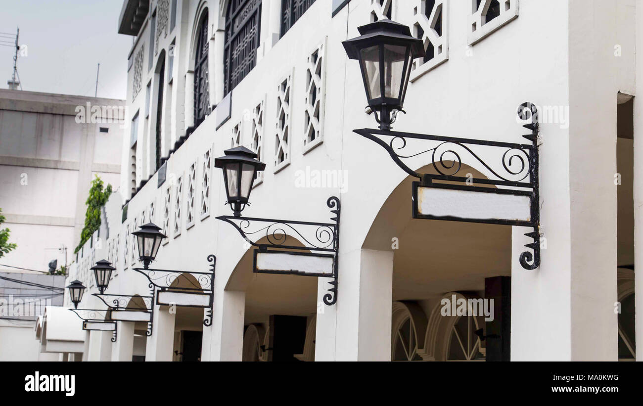 Ornamental street lamp hi-res stock photography and images - Alamy