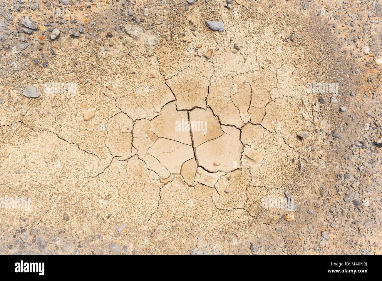 Cracked land from drought hi-res stock photography and images - Alamy