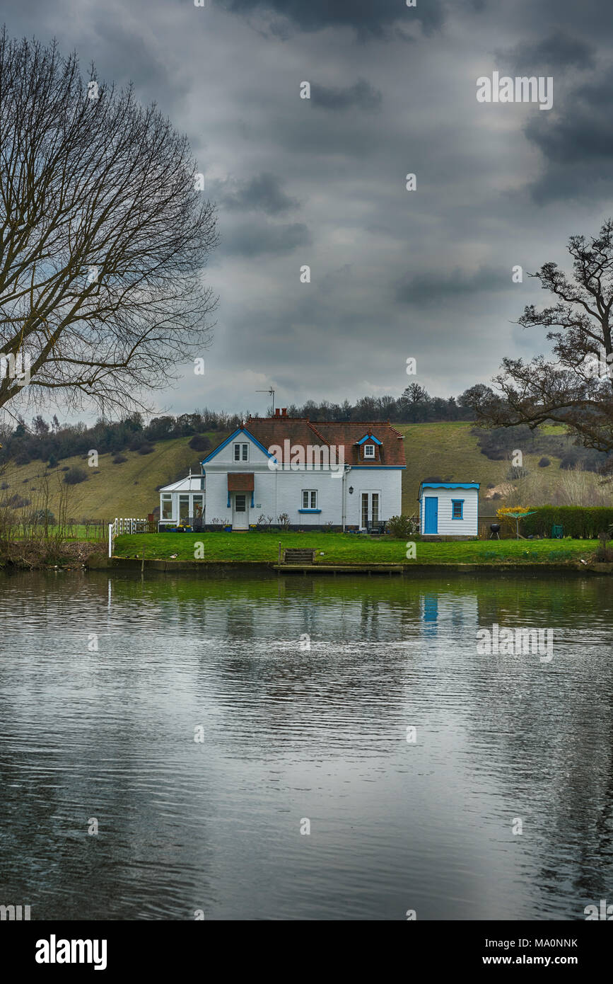 Bourne end hi-res stock photography and images - Alamy