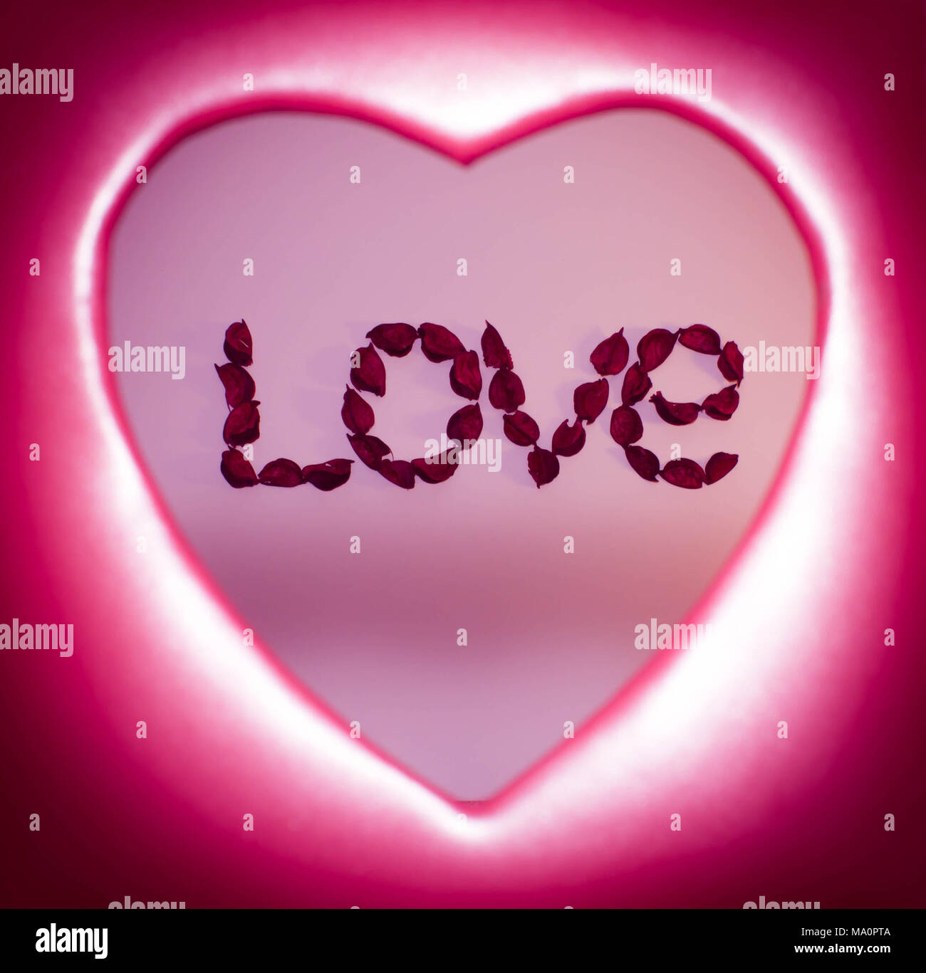 Artificial hearts hi-res stock photography and images - Alamy