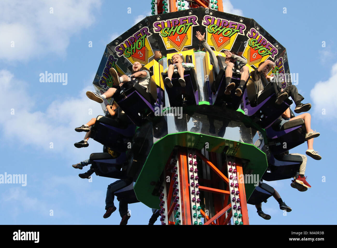 Drop tower ride county fair hi-res stock photography and images - Alamy