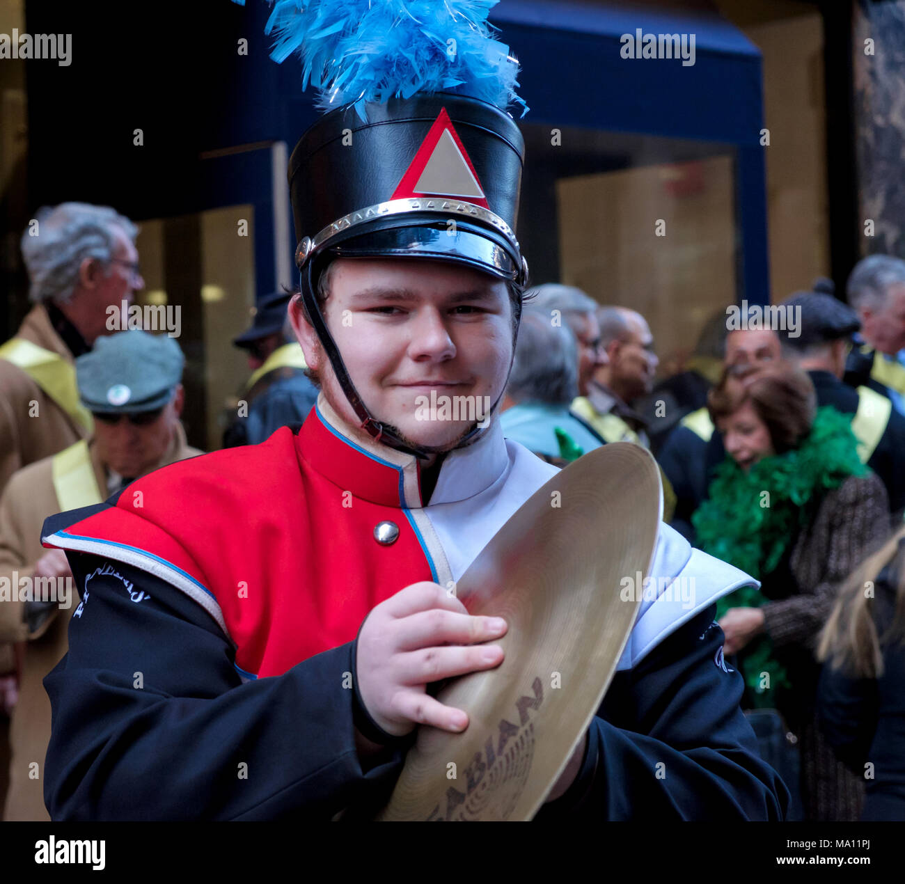 Blue boy band hi-res stock photography and images - Alamy
