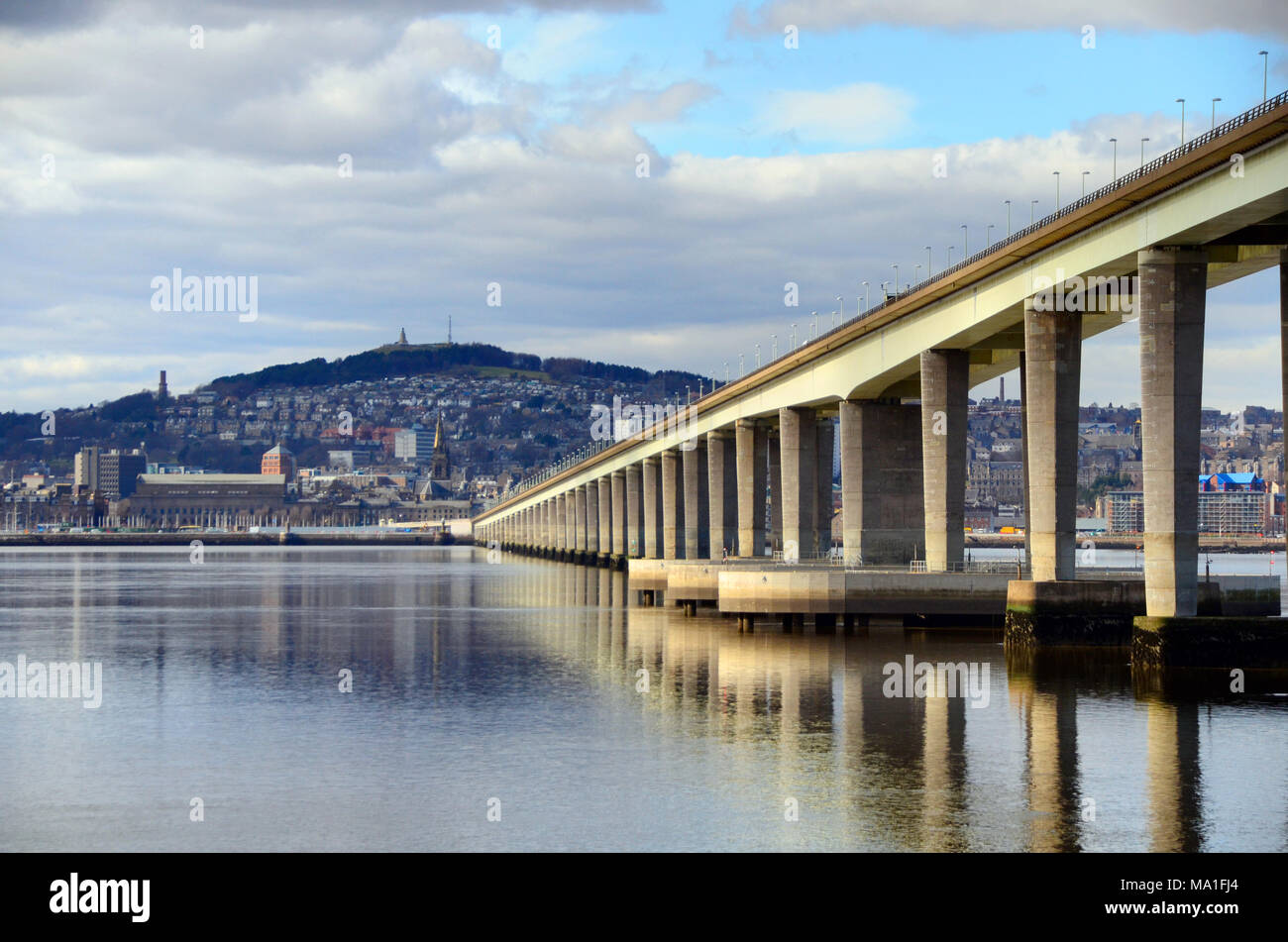 Tay road bridge hi-res stock photography and images - Alamy