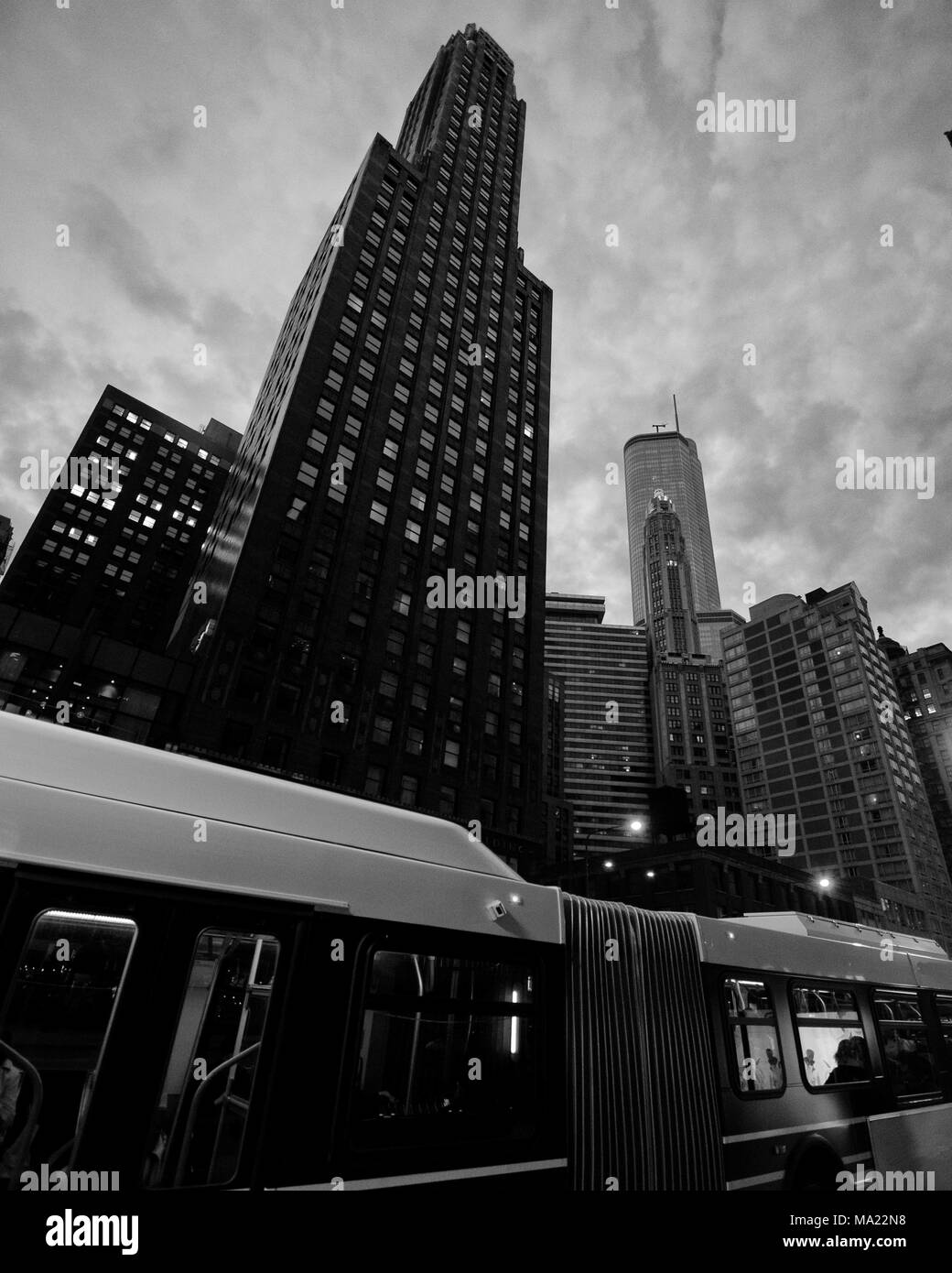 Cta bus chicago hi-res stock photography and images - Alamy