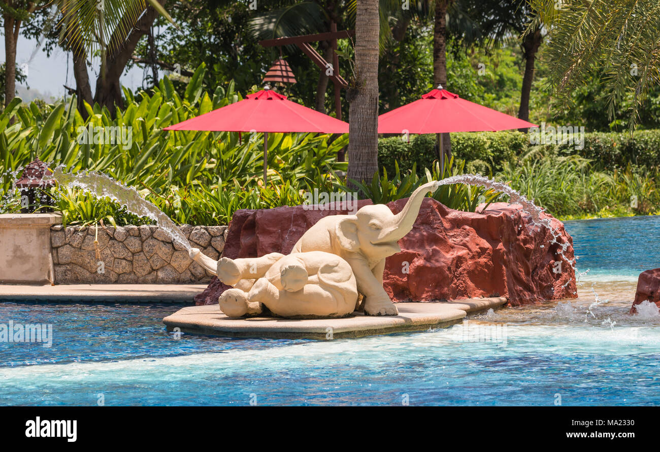 Elephant water fountain hi-res stock photography and images - Alamy