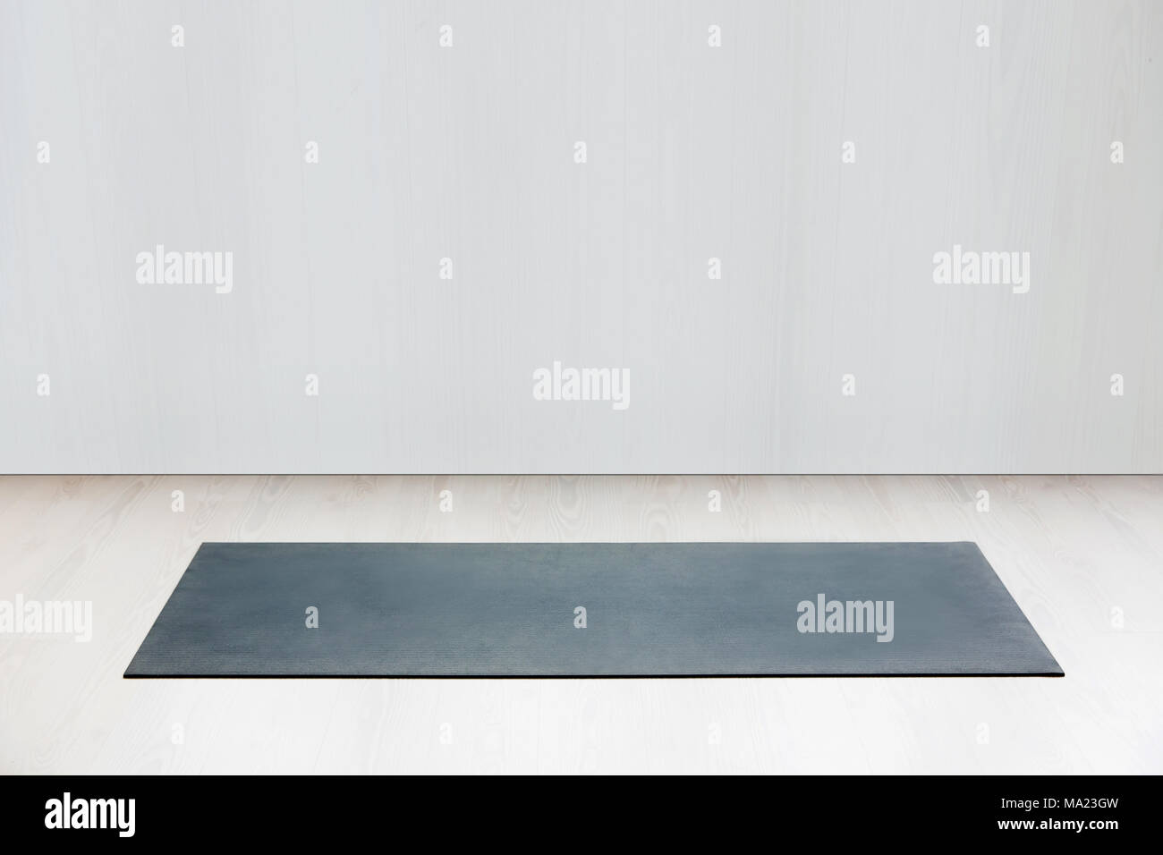 Empty yoga studio interior design hi-res stock photography and images ...